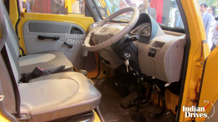 Mahindra-Maxximo-Mini-Van-Interiors - Indiandrives.com